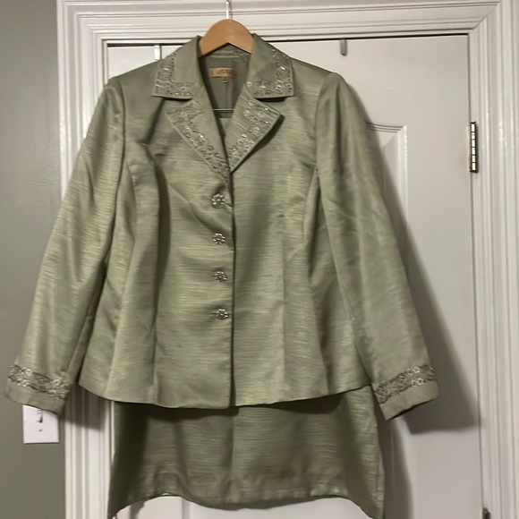 Kasper | Jackets & Coats | Beautiful Green Kasper Suit Gorgeous Gorgeous | Poshmark